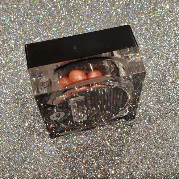wet n wild | Makeup | New Limited Edition Pacman Palette Blushlighter ...